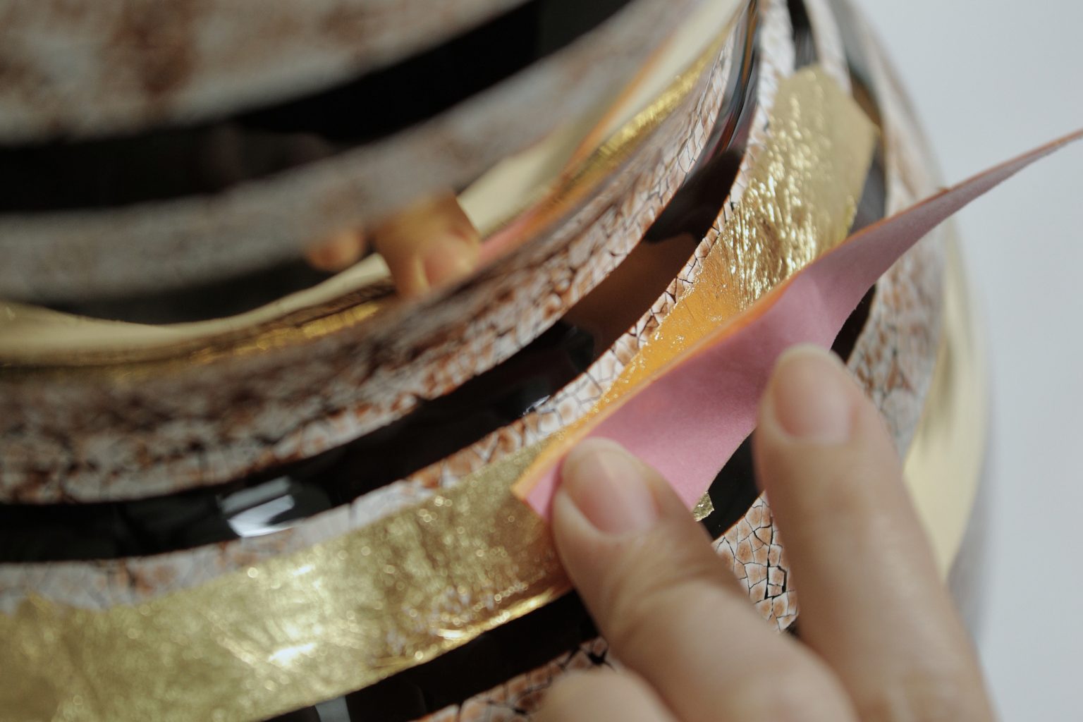 Craftsmanship Matters : The Art of Gilding – blog.alexanderlamont.com